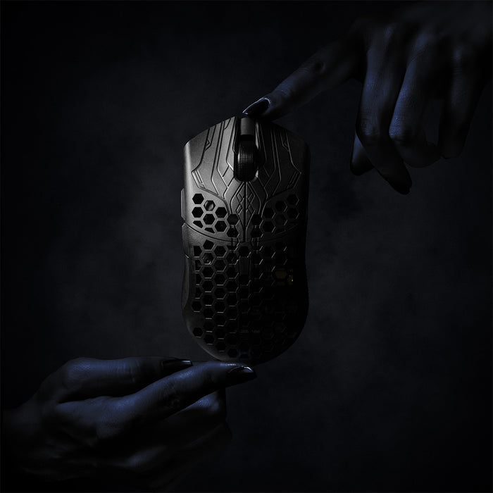 Finalmouse(ファイナルマウス) 軽量ワイヤレスゲーミングマウス UltralightX Competition Raw Carbon ...